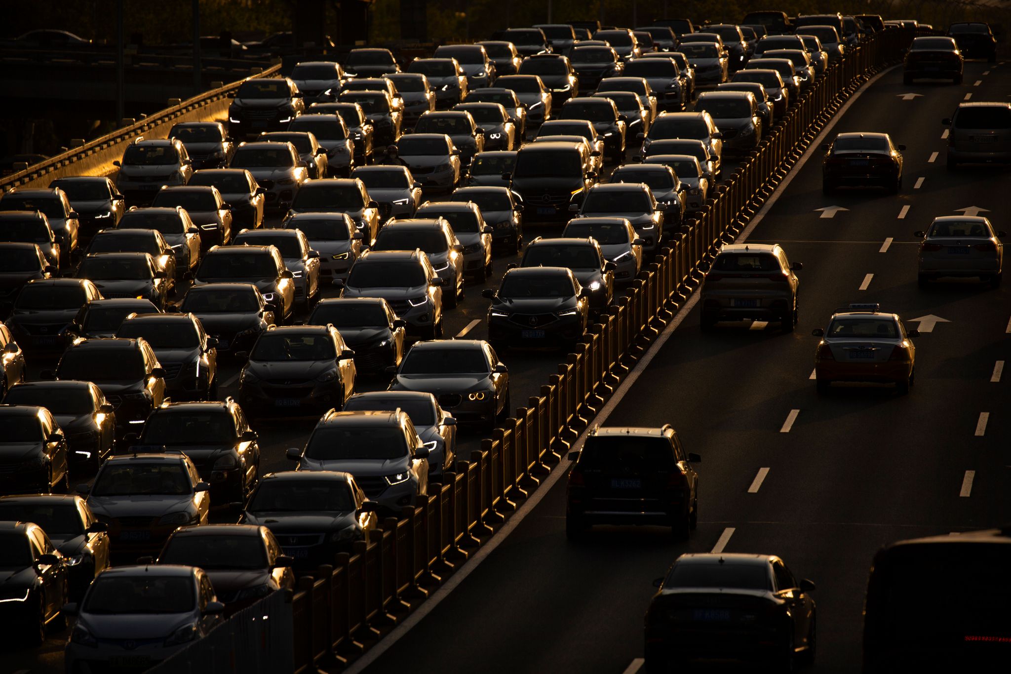 Autoverkäufe in China brechen ein - droht eine Trendwende? | WNOZ