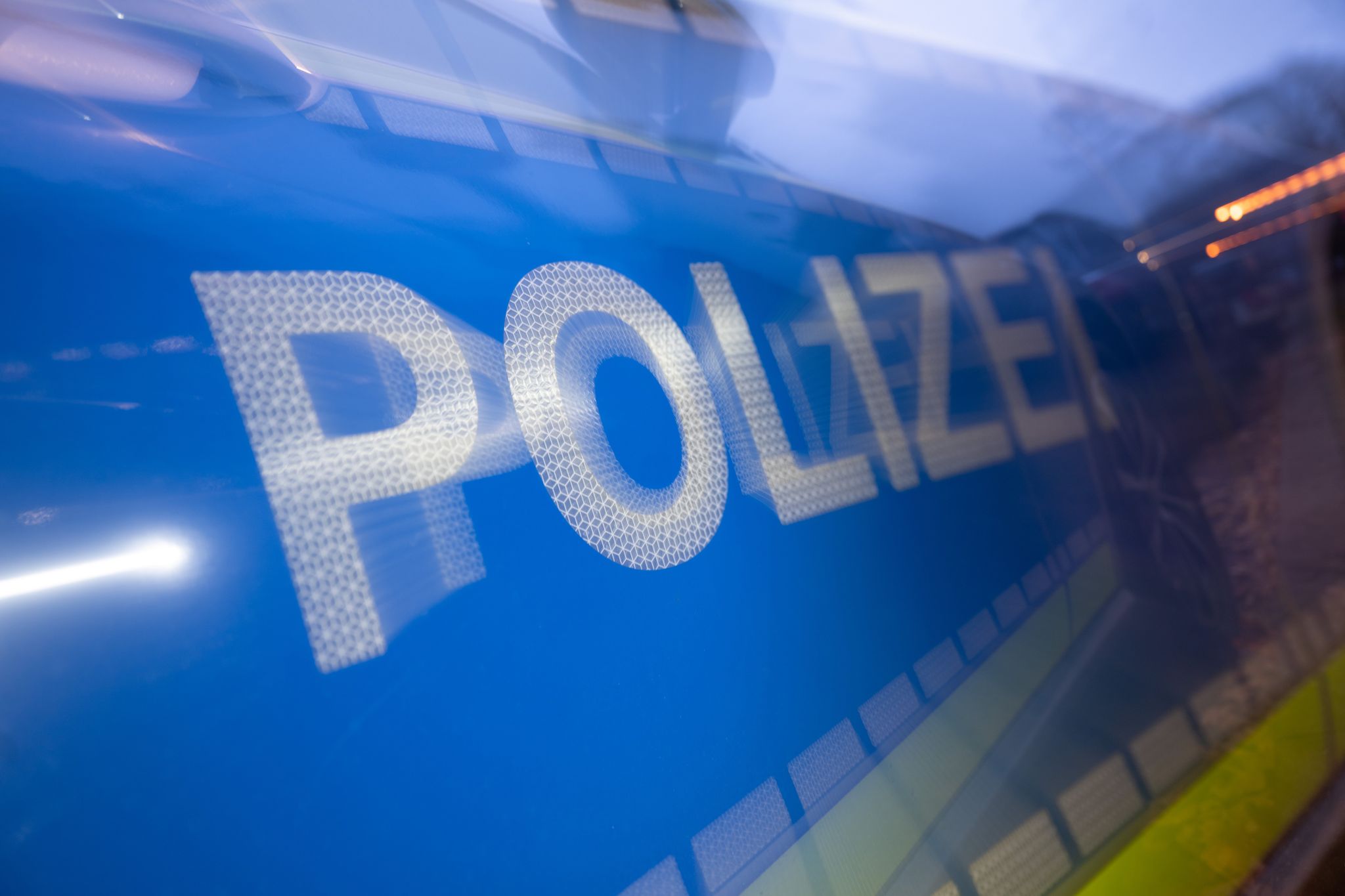 Kind bei Unfall vor Freibad schwer verletzt | WNOZ
