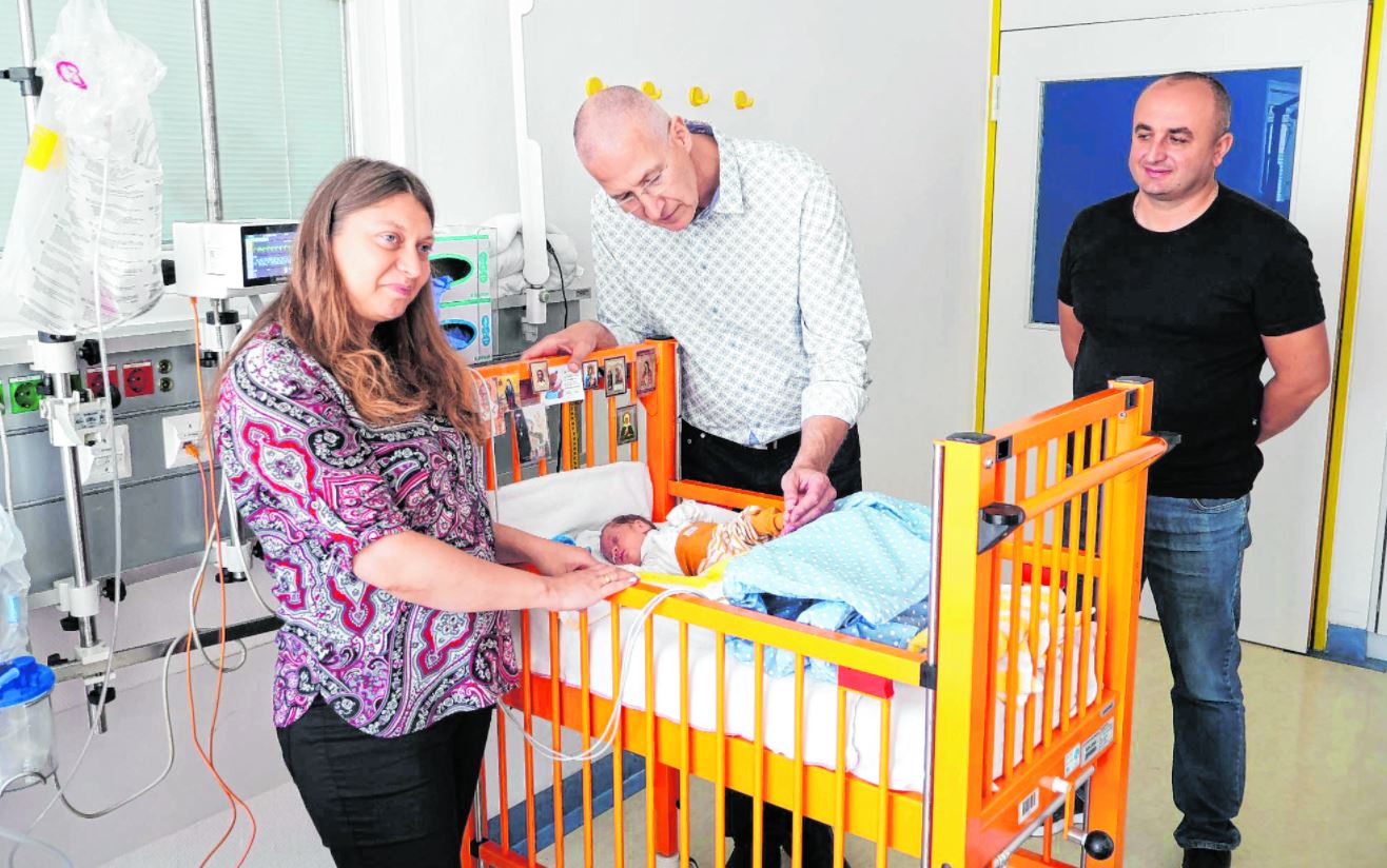 UMM-Fetalchirurg Thomas Kohl verschließt „offenen Rücken“ vor der ...