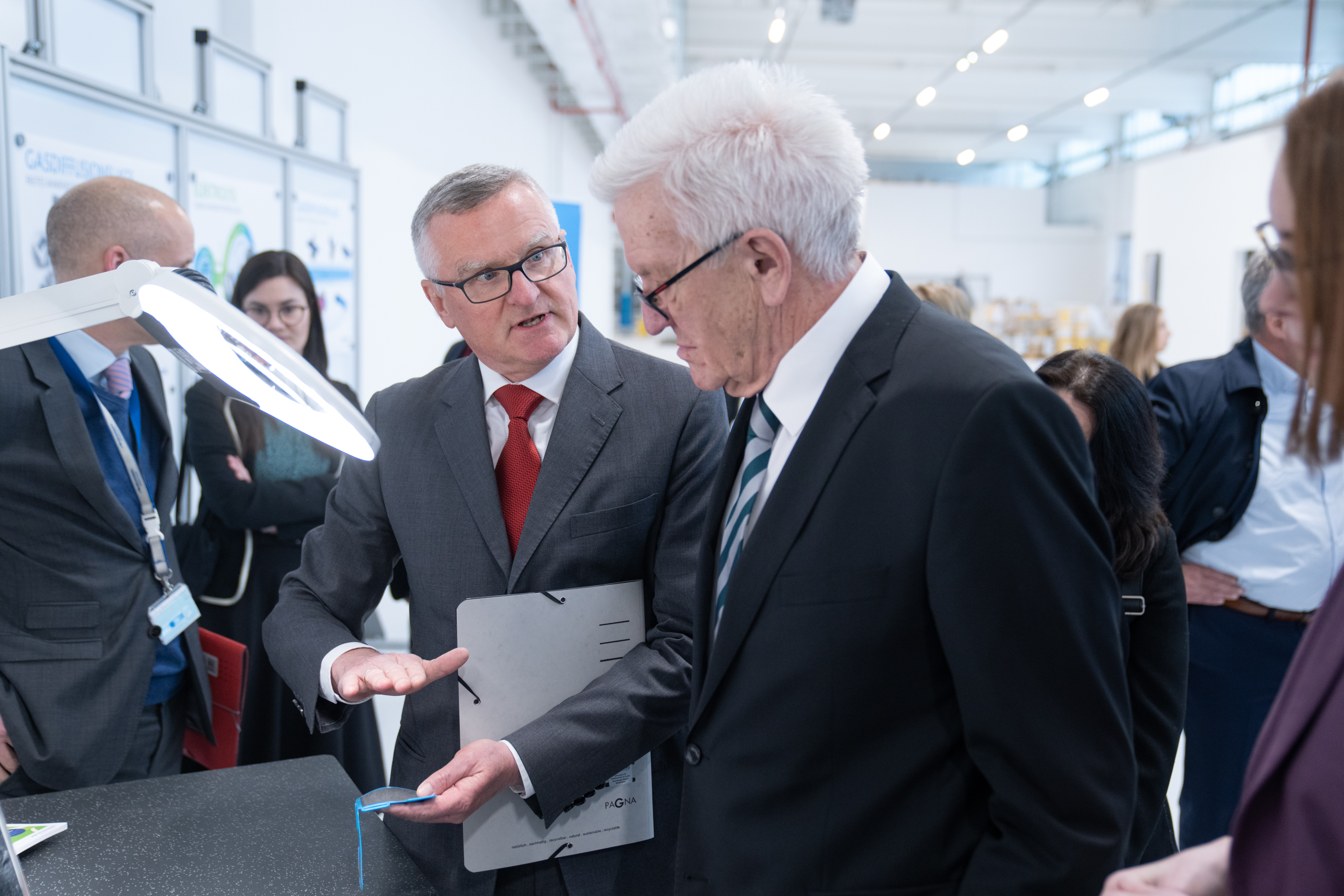 Der Bundeskanzler kommt nach Weinheim | WNOZ