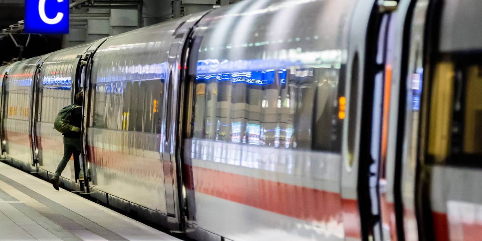 Lkw-Maut, Pflege, Wein und Bahn: Was sich im Dezember ändert | WNOZ Lkw-Maut, Pflege, Wein und Bahn: Was sich im Dezember ändert | WNOZ
