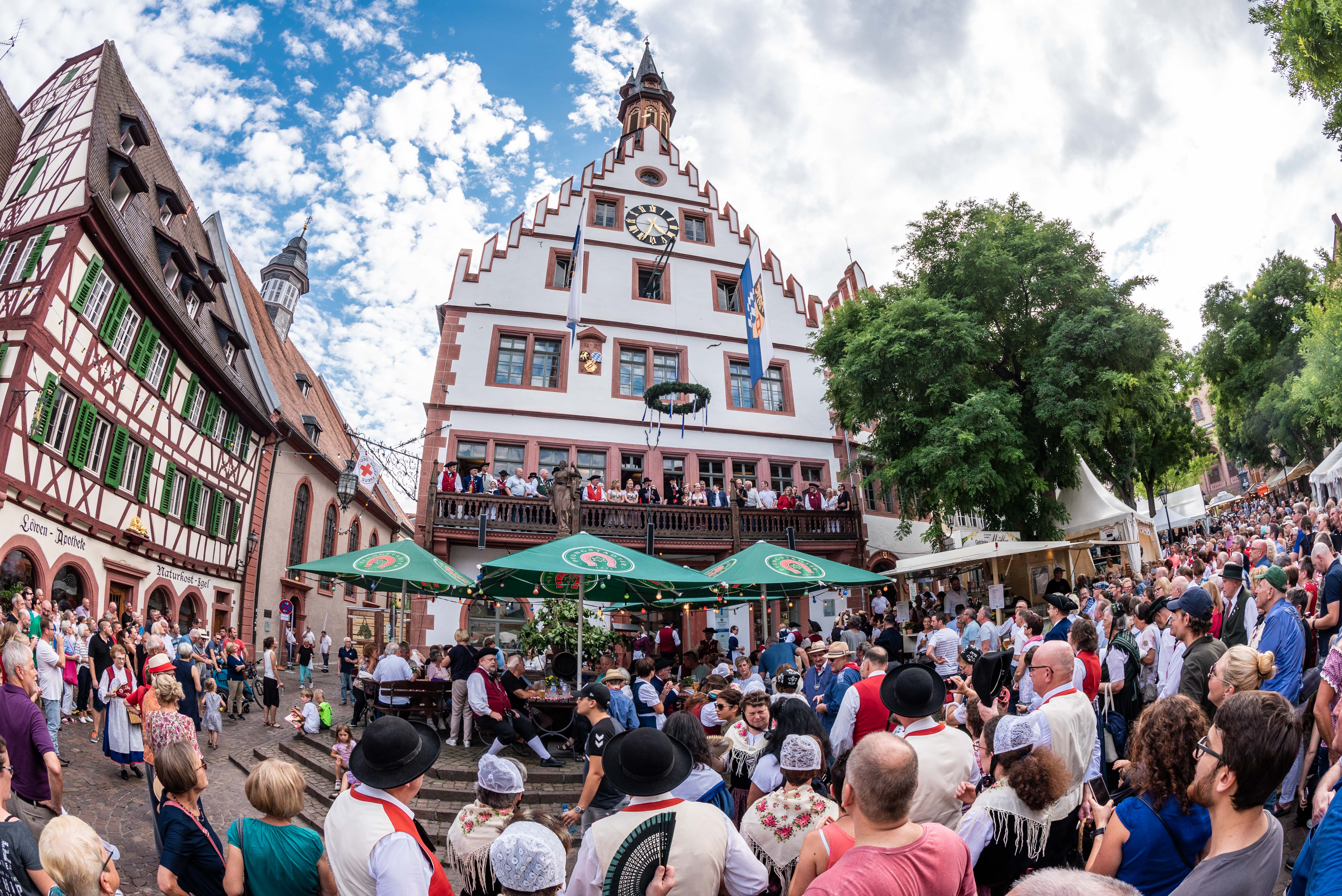 Das erwartet uns bei der Weinheimer Kerwe 2023 | WNOZ