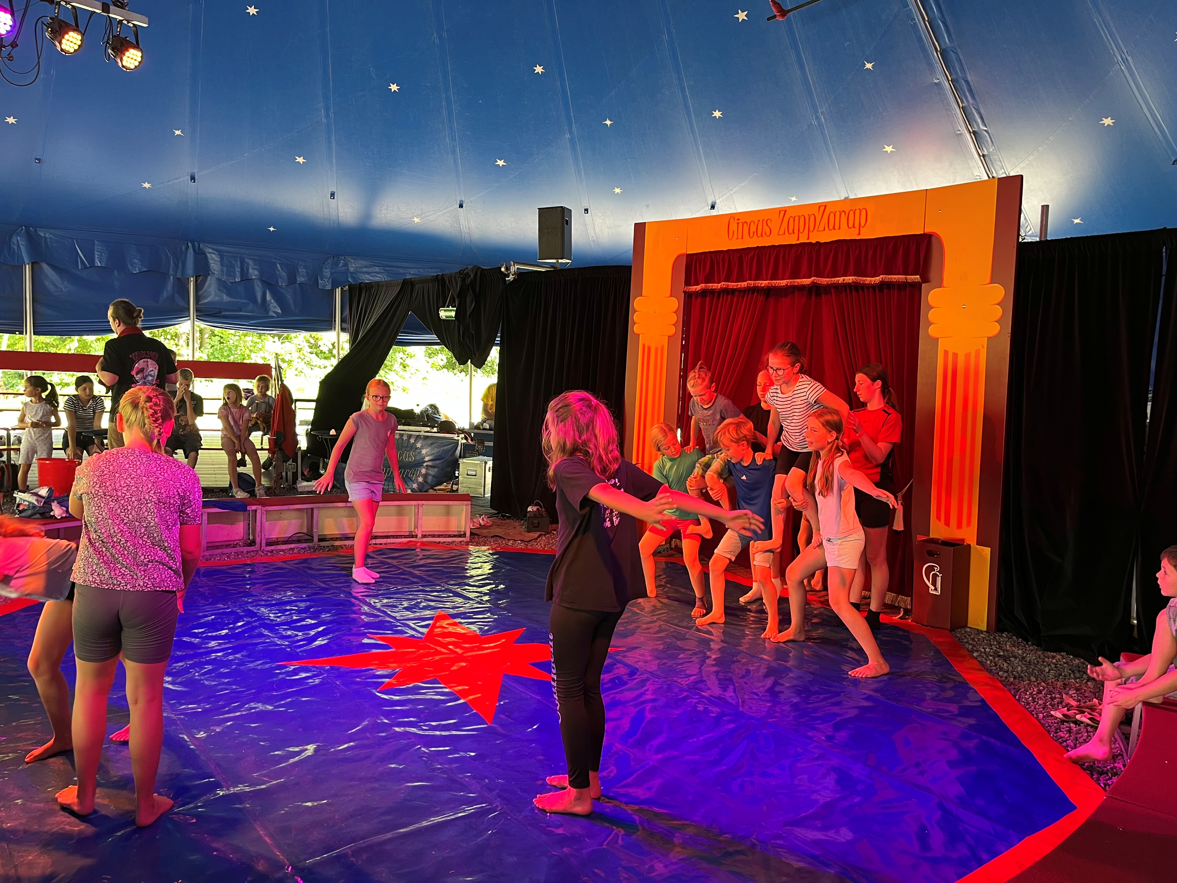 Manege frei in Wald-Michelbach: Zirkuswoche begeistert 70 Kinder | WNOZ
