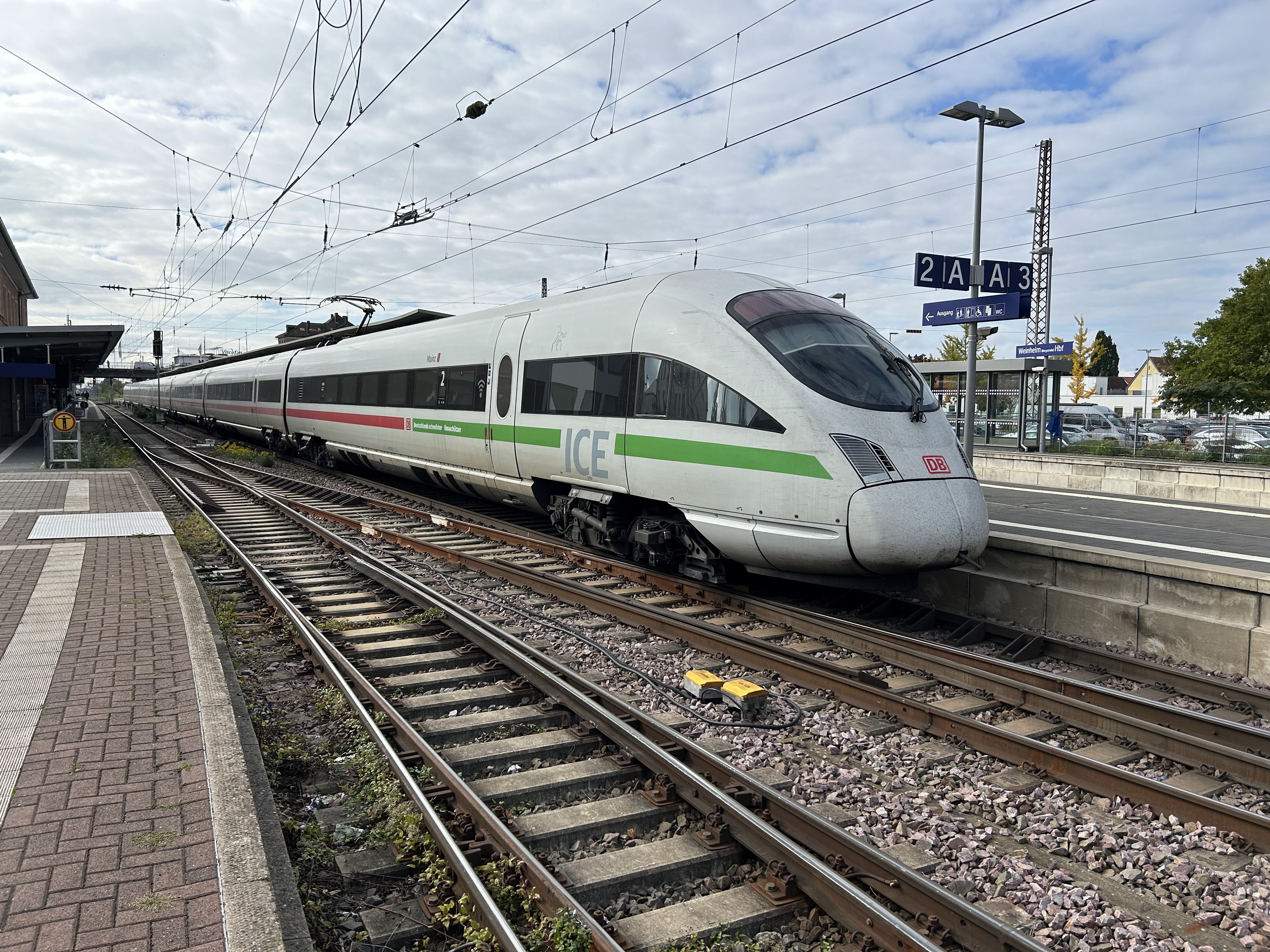 Fernzüge fahren am Weinheimer Hauptbahnhof künftig unregelmäßiger | WNOZ