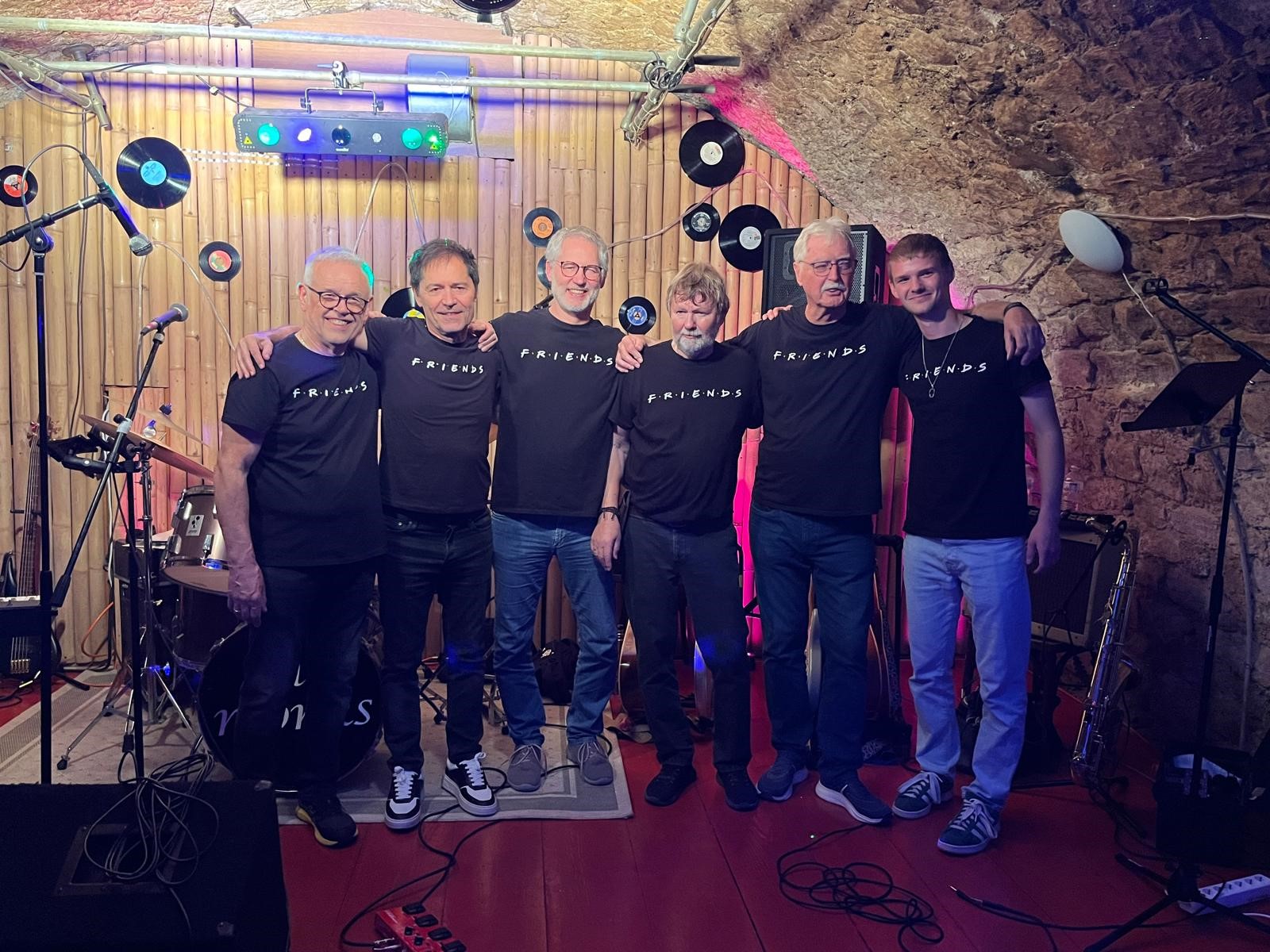 62 Jahre Bühnenpräsenz: „The Monks“ feiern Abschied im Beat Club ...