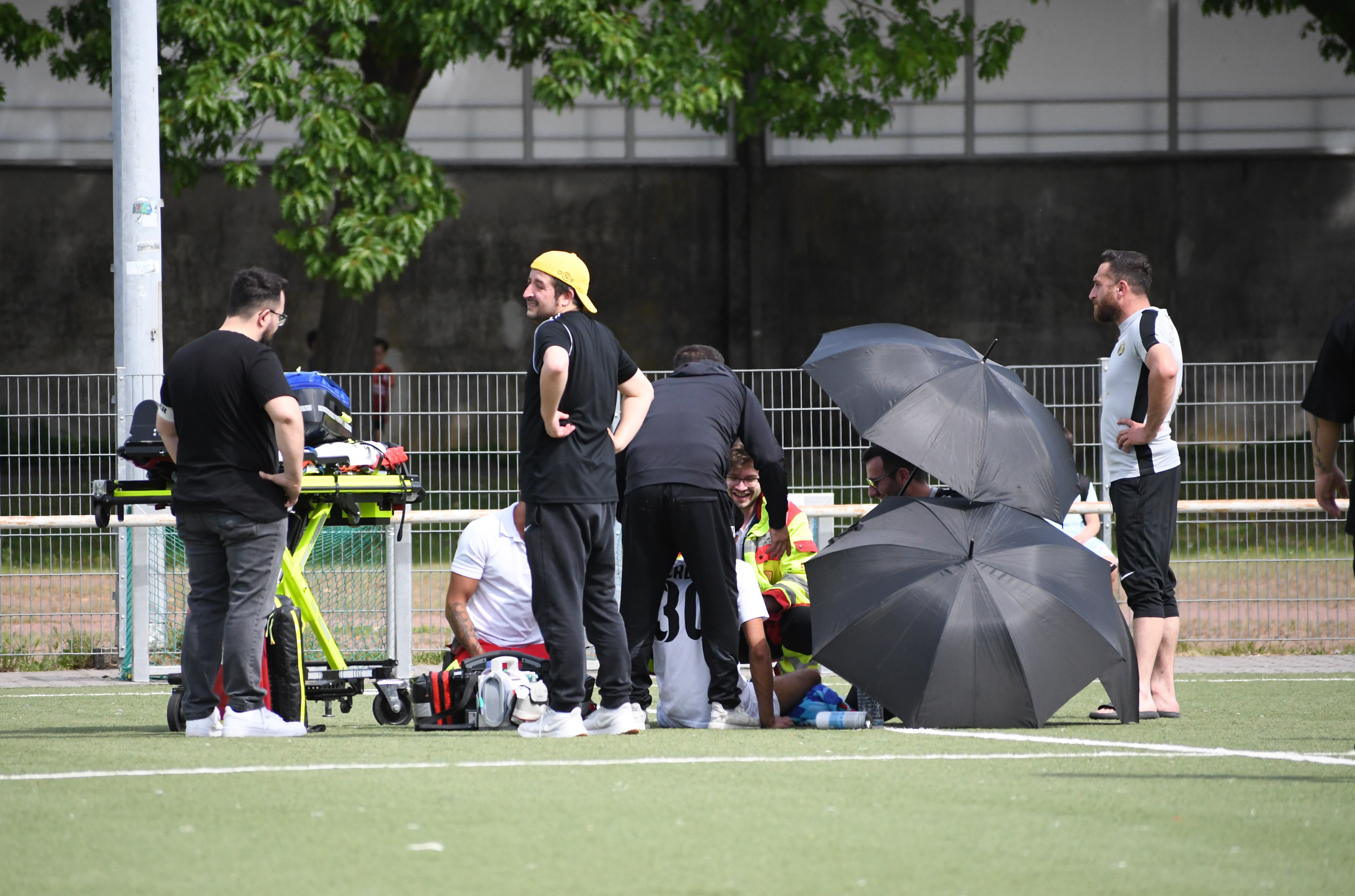 Wie viel Pech kann man haben? Knie und Fotografin kaputt | WNOZ